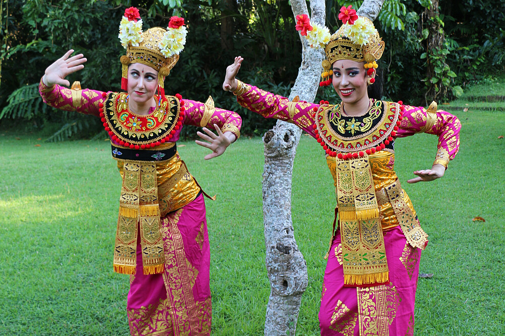7 Day "Own The Spotlight" - Women’s Ritual Theatre Retreat Bali