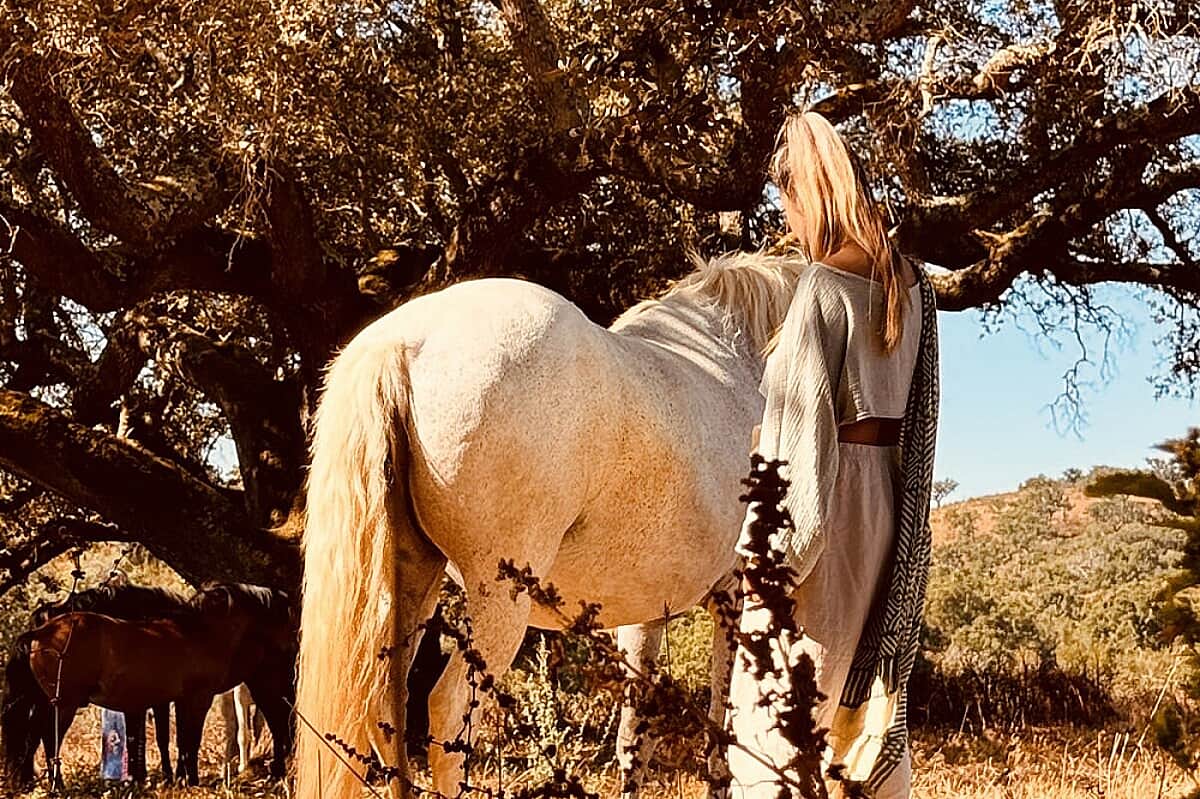 THE 10 BEST Women's Retreats for 2025 • BookRetreats.com
